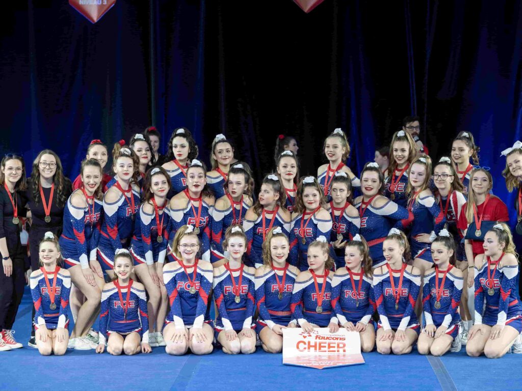 Un retour en force pour la compétition Faucons Cheer - Cégep de Lévis